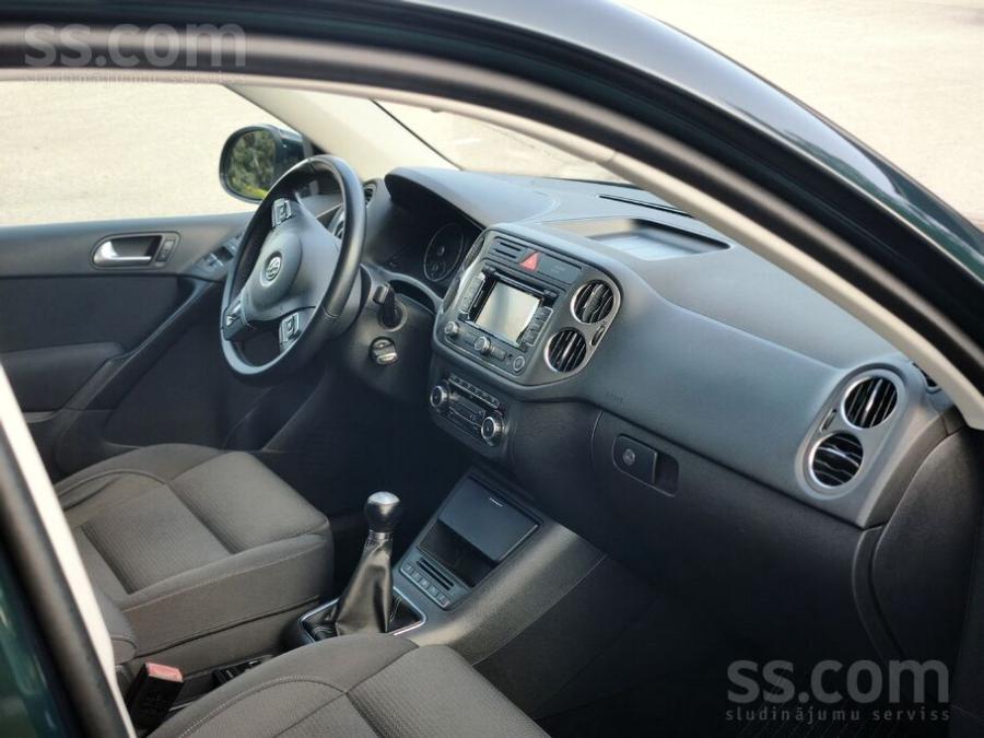 Zaļš Volkswagen Tiguan 2010 Rīga, ar dzinēja tilpumu 2.00 L un nobraukumu 201 tūkst. km par 7000 €, foto 20 vietnē AUTOMOTO.COM.LV