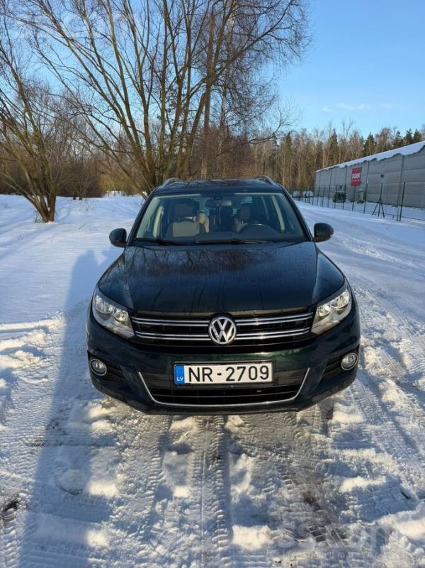 Green Volkswagen Tiguan 2012 in Riga, with an engine capacity of 2.00 L and mileage of 190 thousand km for 9150 €, photo 1 on AUTOMOTO.COM.LV