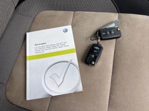 Green Volkswagen Tiguan 2012 in Riga, with an engine capacity of 2.00 L and mileage of 218 thousand km for 10550 €, photo 7 on AUTOMOTO.COM.LV