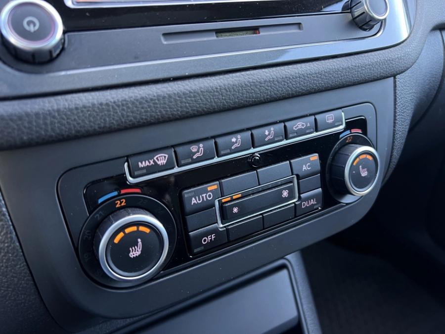 Green Volkswagen Tiguan 2012 in Riga, with an engine capacity of 2.00 L and mileage of 218 thousand km for 10550 €, photo 8 on AUTOMOTO.COM.LV