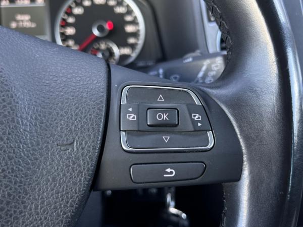 Green Volkswagen Tiguan 2012 in Riga, with an engine capacity of 2.00 L and mileage of 218 thousand km for 10550 €, photo 9 on AUTOMOTO.COM.LV