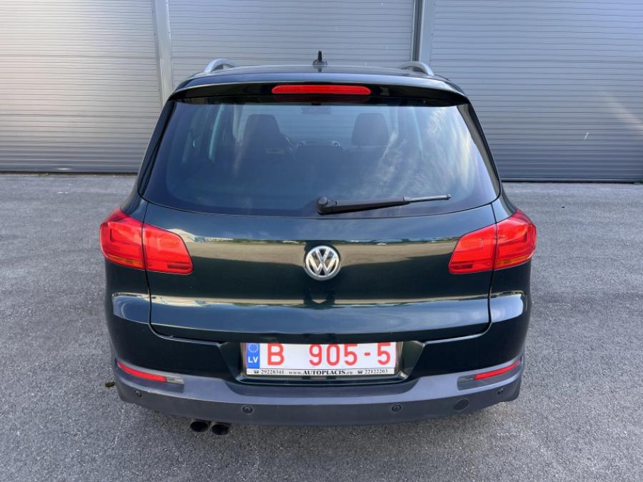 Green Volkswagen Tiguan 2012 in Riga, with an engine capacity of 2.00 L and mileage of 218 thousand km for 10550 €, photo 22 on AUTOMOTO.COM.LV