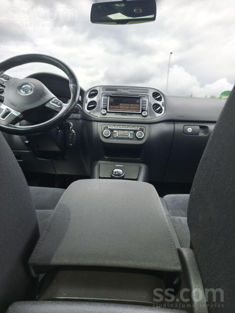 Zaļš Volkswagen Tiguan 2012 Kuldīga, ar dzinēja tilpumu 2.00 L un nobraukumu 316 tūkst. km par 9990 €, foto 19 vietnē AUTOMOTO.COM.LV