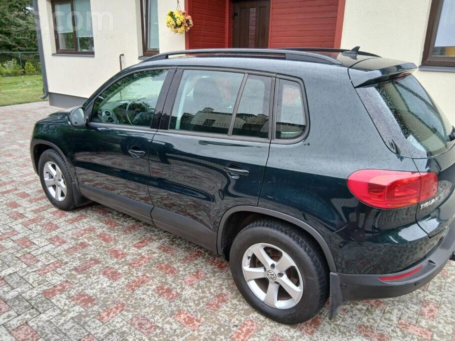 Green Volkswagen Tiguan 2013 in Jurmala, with an engine capacity of 2.00 L and mileage of 262 thousand km for 7995 €, photo 7 on AUTOMOTO.COM.LV