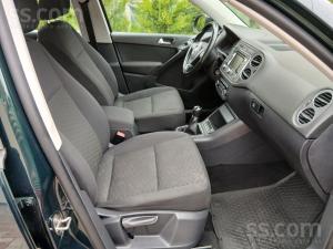 Green Volkswagen Tiguan 2013 in Jurmala, with an engine capacity of 2.00 L and mileage of 262 thousand km for 7995 €, photo 13 on AUTOMOTO.COM.LV