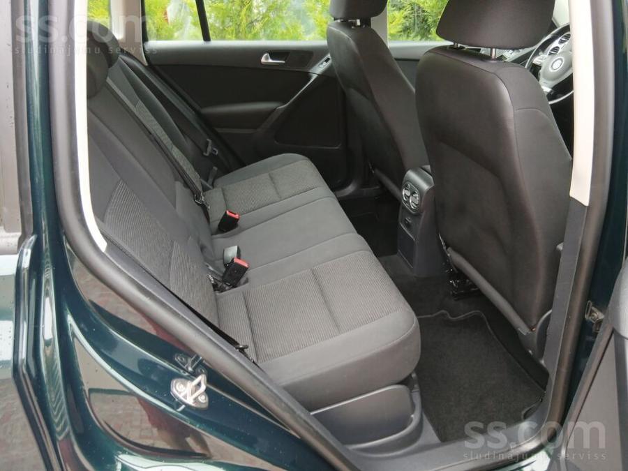 Green Volkswagen Tiguan 2013 in Jurmala, with an engine capacity of 2.00 L and mileage of 262 thousand km for 7995 €, photo 14 on AUTOMOTO.COM.LV