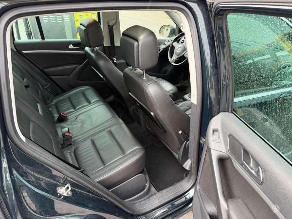 Zaļš Volkswagen Tiguan 2013 Kauņa, ar dzinēja tilpumu 1.97 L un nobraukumu 205 tūkst. km par 8800 €, foto 10 vietnē AUTOMOTO.COM.LV
