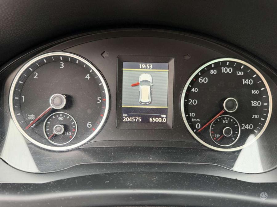 Zaļš Volkswagen Tiguan 2013 Kauņa, ar dzinēja tilpumu 1.97 L un nobraukumu 205 tūkst. km par 8800 €, foto 16 vietnē AUTOMOTO.COM.LV