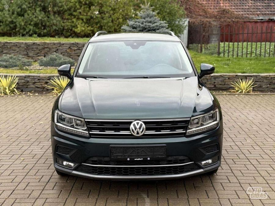 Zaļš Volkswagen Tiguan 2017 Viļņa, ar dzinēja tilpumu 2.00 L un nobraukumu 236 tūkst. km par 15900 €, foto 2 vietnē AUTOMOTO.COM.LV
