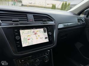 Zaļš Volkswagen Tiguan 2017 Viļņa, ar dzinēja tilpumu 2.00 L un nobraukumu 236 tūkst. km par 15900 €, foto 24 vietnē AUTOMOTO.COM.LV