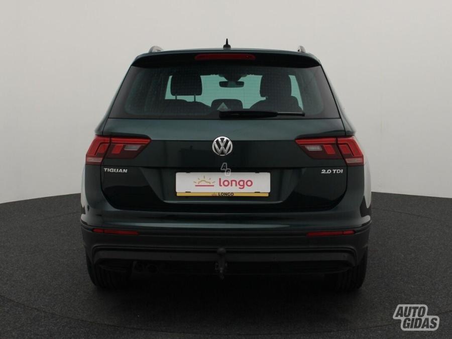 Green Volkswagen Tiguan 2017 in Vilnius, with an engine capacity of 2.00 L and mileage of 177 thousand km for 16899 €, photo 5 on AUTOMOTO.COM.LV