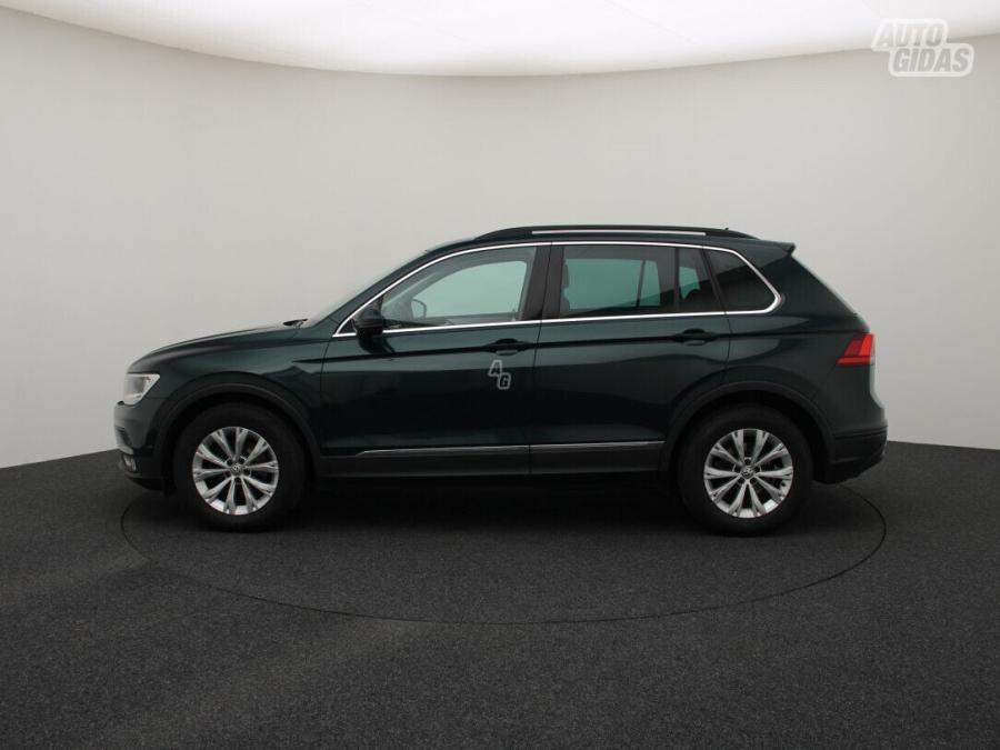 Green Volkswagen Tiguan 2017 in Vilnius, with an engine capacity of 2.00 L and mileage of 177 thousand km for 16899 €, photo 6 on AUTOMOTO.COM.LV
