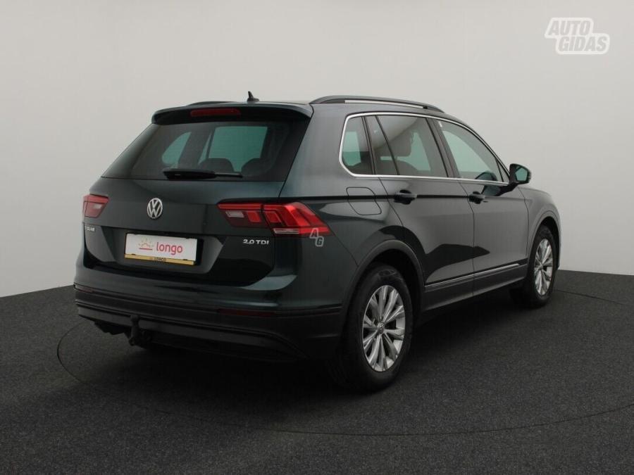 Green Volkswagen Tiguan 2017 in Vilnius, with an engine capacity of 2.00 L and mileage of 177 thousand km for 16899 €, photo 8 on AUTOMOTO.COM.LV