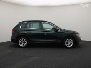 Green Volkswagen Tiguan 2017 in Vilnius, with an engine capacity of 2.00 L and mileage of 177 thousand km for 16899 €, photo 9 on AUTOMOTO.COM.LV