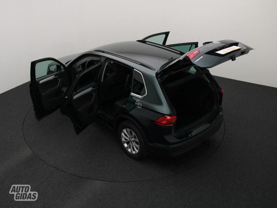 Green Volkswagen Tiguan 2017 in Vilnius, with an engine capacity of 2.00 L and mileage of 177 thousand km for 16899 €, photo 13 on AUTOMOTO.COM.LV