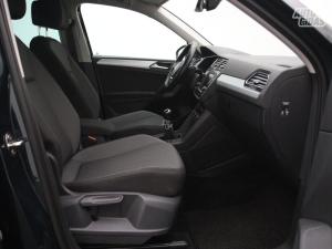 Green Volkswagen Tiguan 2017 in Vilnius, with an engine capacity of 2.00 L and mileage of 177 thousand km for 16899 €, photo 14 on AUTOMOTO.COM.LV