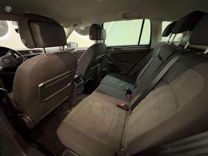 Green Volkswagen Tiguan 2019 in Marijampole, with an engine capacity of 1.97 L and mileage of 256 thousand km for 15650 €, photo 12 on AUTOMOTO.COM.LV