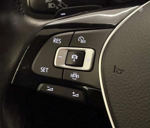 Green Volkswagen Tiguan 2019 in Marijampole, with an engine capacity of 1.97 L and mileage of 256 thousand km for 15650 €, photo 17 on AUTOMOTO.COM.LV