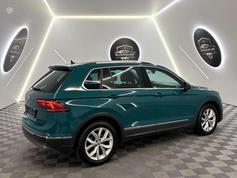 Green Volkswagen Tiguan 2019 in Marijampole, with an engine capacity of 1.97 L and mileage of 256 thousand km for 15650 €, photo 21 on AUTOMOTO.COM.LV