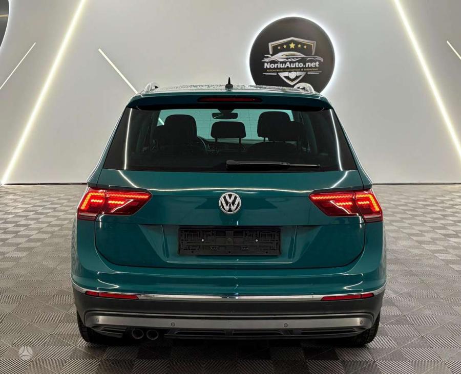 Green Volkswagen Tiguan 2019 in Marijampole, with an engine capacity of 1.97 L and mileage of 256 thousand km for 15650 €, photo 22 on AUTOMOTO.COM.LV
