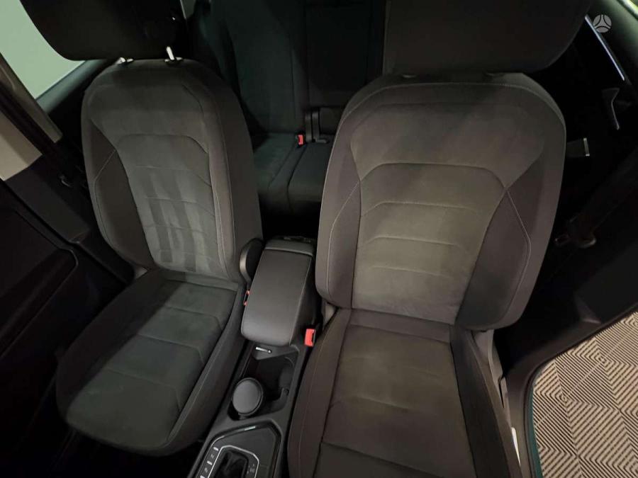 Green Volkswagen Tiguan 2019 in Marijampole, with an engine capacity of 1.97 L and mileage of 256 thousand km for 15650 €, photo 28 on AUTOMOTO.COM.LV