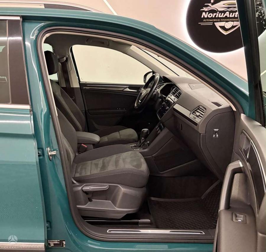 Green Volkswagen Tiguan 2019 in Marijampole, with an engine capacity of 1.97 L and mileage of 256 thousand km for 15650 €, photo 36 on AUTOMOTO.COM.LV