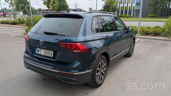 Zaļš Volkswagen Tiguan 2021 Rīga, ar dzinēja tilpumu 1.50 L un nobraukumu 85 tūkst. km par 20500 €, foto 3 vietnē AUTOMOTO.COM.LV