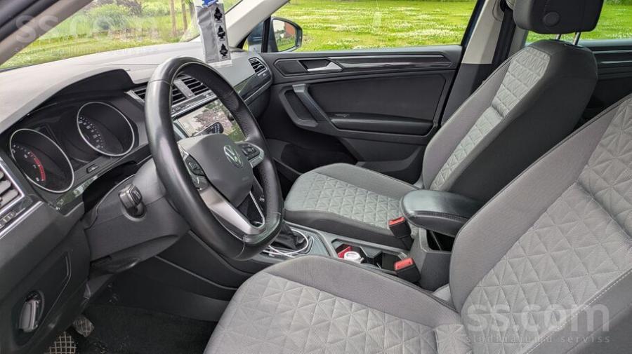 Zaļš Volkswagen Tiguan 2021 Rīga, ar dzinēja tilpumu 1.50 L un nobraukumu 85 tūkst. km par 20500 €, foto 12 vietnē AUTOMOTO.COM.LV