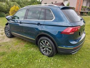 Green Volkswagen Tiguan 2021 in Kedainiai, with an engine capacity of 1.50 L and mileage of 116 thousand km for 10950 €, photo  on AUTOMOTO.COM.LV