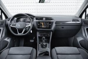 Zaļš Volkswagen Tiguan 2021 Mārupe, ar dzinēja tilpumu 1.50 L un nobraukumu 90 tūkst. km par 25900 €, foto 7 vietnē AUTOMOTO.COM.LV