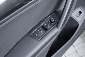 Zaļš Volkswagen Tiguan 2021 Mārupe, ar dzinēja tilpumu 1.50 L un nobraukumu 90 tūkst. km par 25900 €, foto 8 vietnē AUTOMOTO.COM.LV