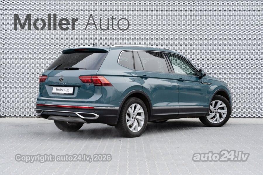 Green Volkswagen Tiguan 2022 in Riga, with an engine capacity of 2.00 L and mileage of 114 thousand km for 31718 €, photo 5 on AUTOMOTO.COM.LV