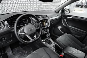 Green Volkswagen Tiguan 2022 in Riga, with an engine capacity of 2.00 L and mileage of 114 thousand km for 31718 €, photo 11 on AUTOMOTO.COM.LV