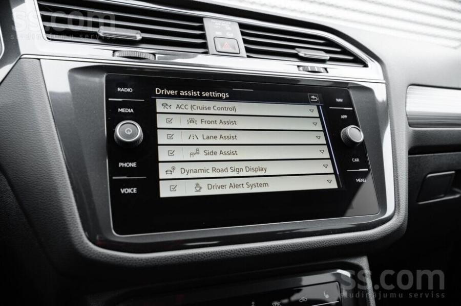 Zaļš Volkswagen Tiguan 2022 Rīga, ar dzinēja tilpumu 2.00 L un nobraukumu 114 tūkst. km par 29900 €, foto 22 vietnē AUTOMOTO.COM.LV
