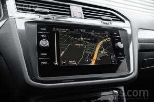 Zaļš Volkswagen Tiguan 2022 Rīga, ar dzinēja tilpumu 2.00 L un nobraukumu 114 tūkst. km par 29900 €, foto 24 vietnē AUTOMOTO.COM.LV