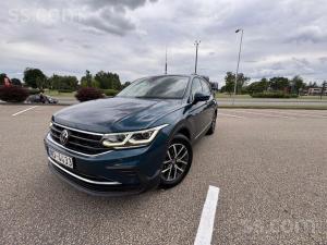Zaļš Volkswagen Tiguan 2023 Rīga, ar dzinēja tilpumu 1.50 L un nobraukumu 94 tūkst. km par 26800 €, foto  vietnē AUTOMOTO.COM.LV