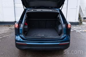 Zaļš Volkswagen Tiguan 2024 Rīga, ar dzinēja tilpumu 1.50 L un nobraukumu 26 tūkst. km par 32150 €, foto 19 vietnē AUTOMOTO.COM.LV