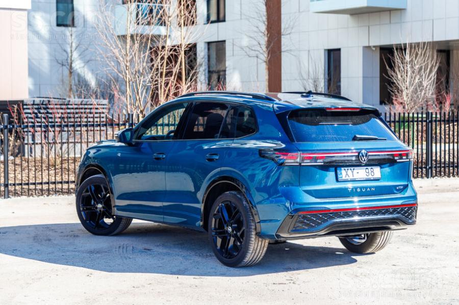 Zaļš Volkswagen Tiguan 2024 Rīga, ar dzinēja tilpumu 1.50 L un nobraukumu 27 tūkst. km par 39000 €, foto 6 vietnē AUTOMOTO.COM.LV