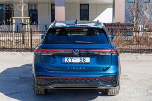 Zaļš Volkswagen Tiguan 2024 Rīga, ar dzinēja tilpumu 1.50 L un nobraukumu 27 tūkst. km par 39000 €, foto 7 vietnē AUTOMOTO.COM.LV