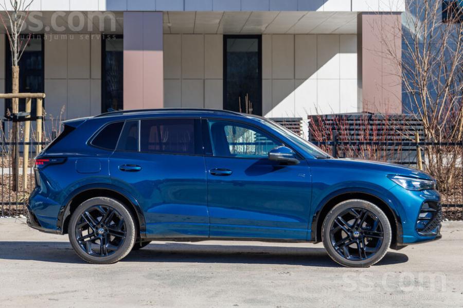 Zaļš Volkswagen Tiguan 2024 Rīga, ar dzinēja tilpumu 1.50 L un nobraukumu 27 tūkst. km par 39000 €, foto 9 vietnē AUTOMOTO.COM.LV