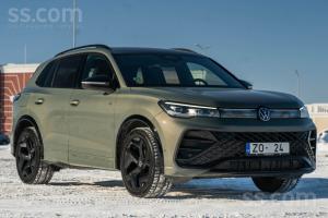 Green Volkswagen Tiguan 2024 in Riga, with an engine capacity of 1.50 L and mileage of 23 thousand km for 36400 €, photo  on AUTOMOTO.COM.LV