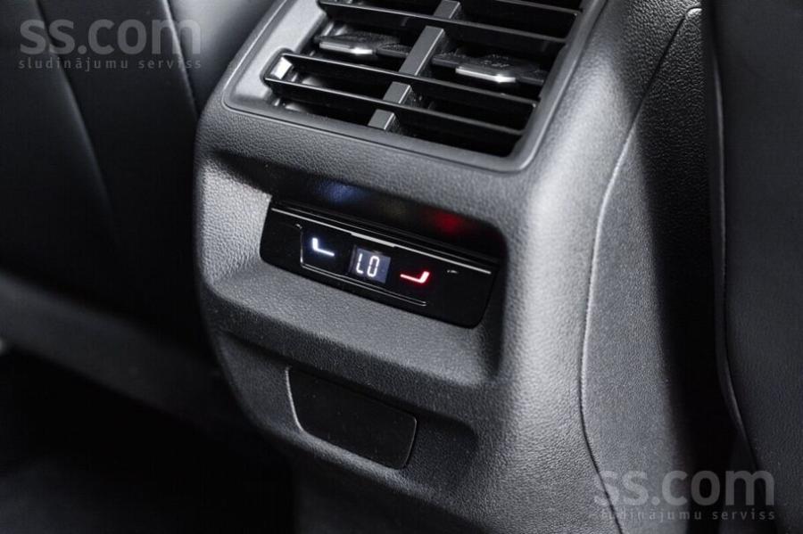 Zaļš Volkswagen Tiguan 2024 Rīga, ar dzinēja tilpumu 1.50 L un nobraukumu 22 tūkst. km par 32950 €, foto 10 vietnē AUTOMOTO.COM.LV