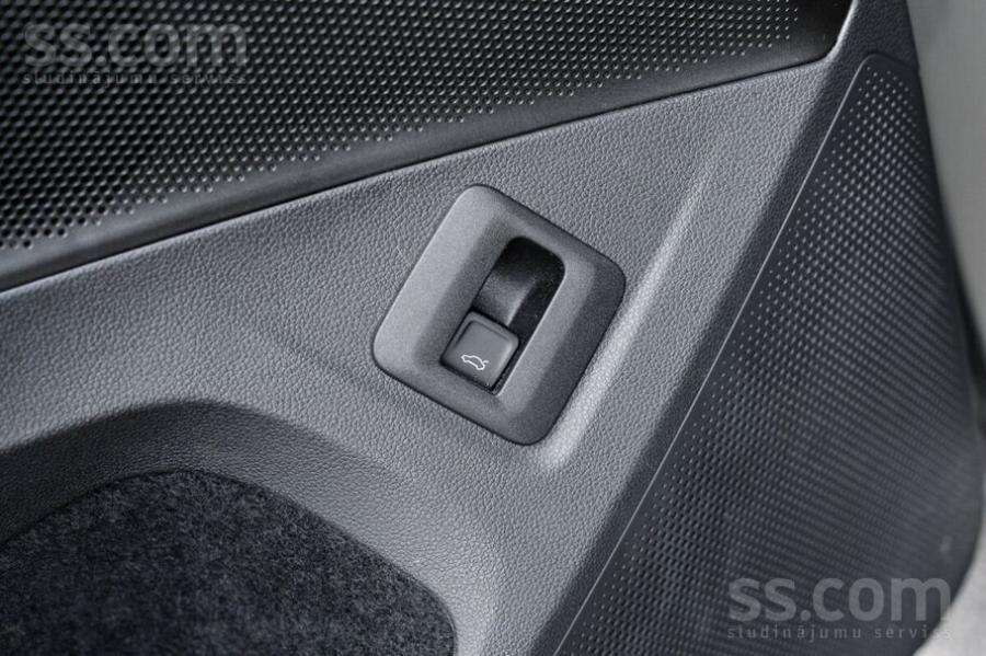 Zaļš Volkswagen Tiguan 2024 Rīga, ar dzinēja tilpumu 1.50 L un nobraukumu 22 tūkst. km par 32950 €, foto 14 vietnē AUTOMOTO.COM.LV