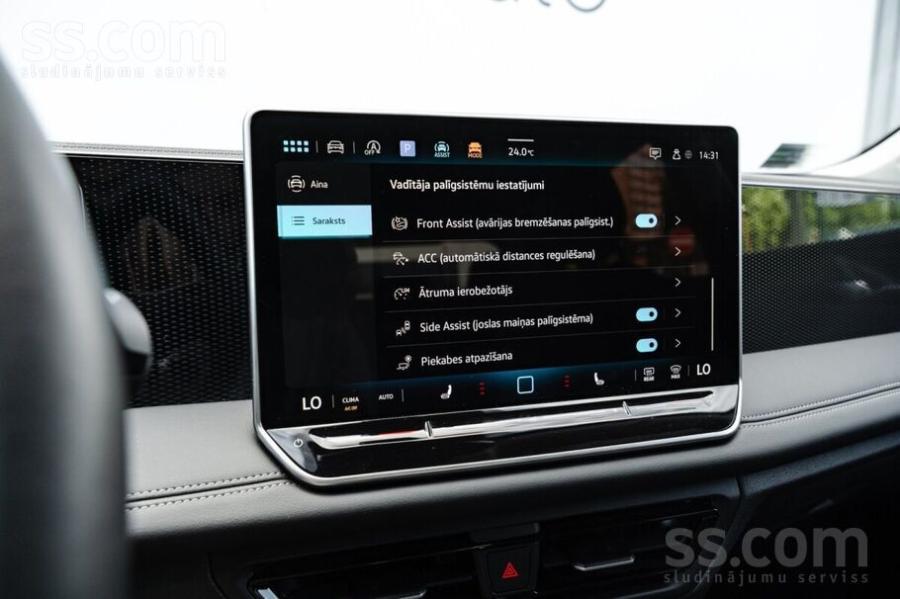 Zaļš Volkswagen Tiguan 2024 Rīga, ar dzinēja tilpumu 1.50 L un nobraukumu 22 tūkst. km par 32950 €, foto 28 vietnē AUTOMOTO.COM.LV