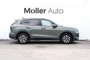 Green Volkswagen Tiguan 2024 in Riga, with an engine capacity of 1.50 L and mileage of 76 thousand km for 29900 €, photo 6 on AUTOMOTO.COM.LV