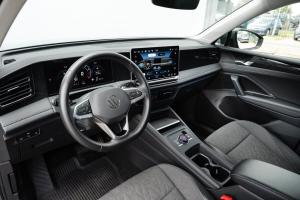 Green Volkswagen Tiguan 2024 in Riga, with an engine capacity of 1.50 L and mileage of 76 thousand km for 29900 €, photo 31 on AUTOMOTO.COM.LV