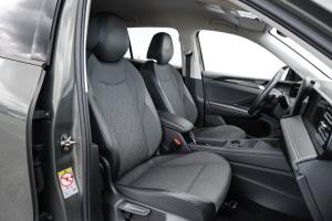 Green Volkswagen Tiguan 2024 in Riga, with an engine capacity of 1.50 L and mileage of 76 thousand km for 29900 €, photo 34 on AUTOMOTO.COM.LV