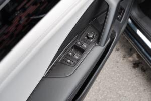 Green Volkswagen Tiguan 2024 in Riga, with an engine capacity of 1.50 L and mileage of 36 thousand km for 33500 €, photo 13 on AUTOMOTO.COM.LV