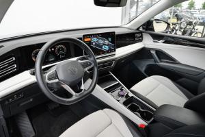 Green Volkswagen Tiguan 2024 in Riga, with an engine capacity of 1.50 L and mileage of 36 thousand km for 33500 €, photo 33 on AUTOMOTO.COM.LV