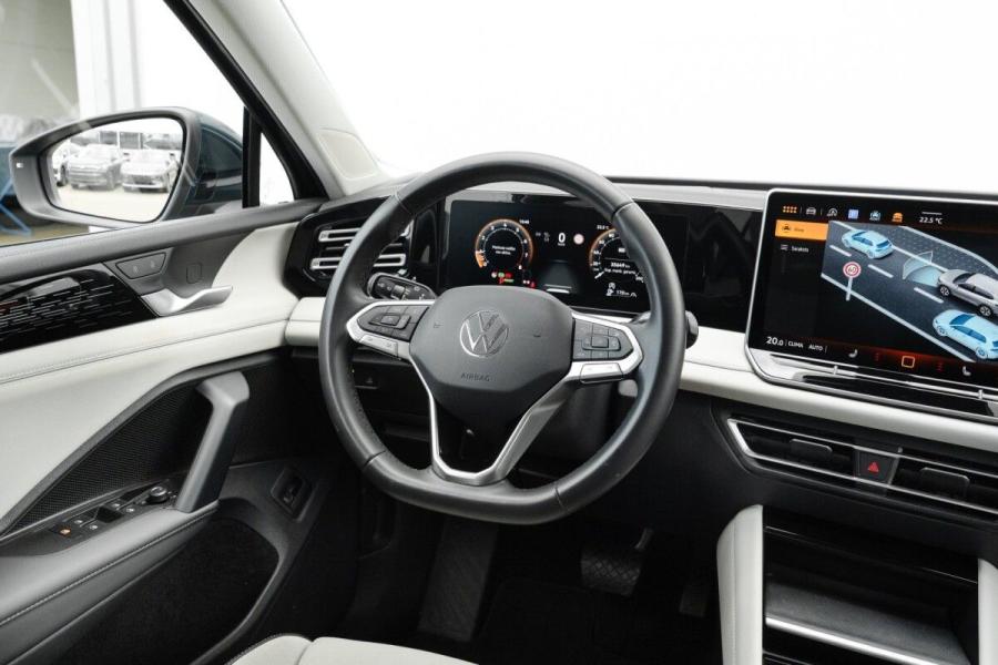 Green Volkswagen Tiguan 2024 in Riga, with an engine capacity of 1.50 L and mileage of 36 thousand km for 33500 €, photo 34 on AUTOMOTO.COM.LV